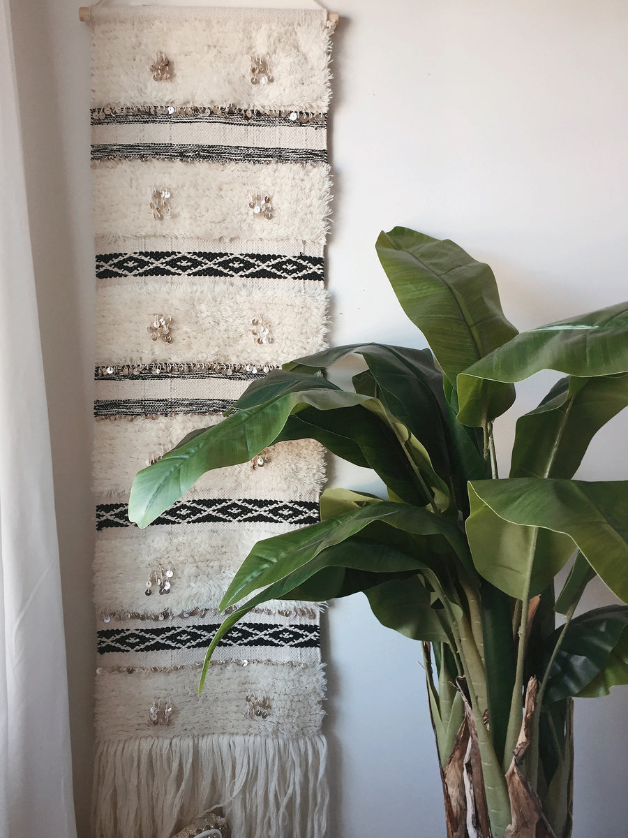 Moroccan Tassel Macrame Wall Hanging – Terra Soleil